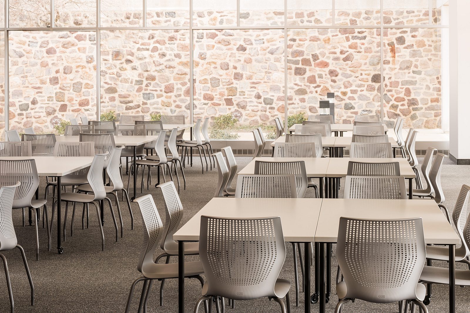 G|M Business Interiors | MultiGeneration by Knoll® Stacking Base