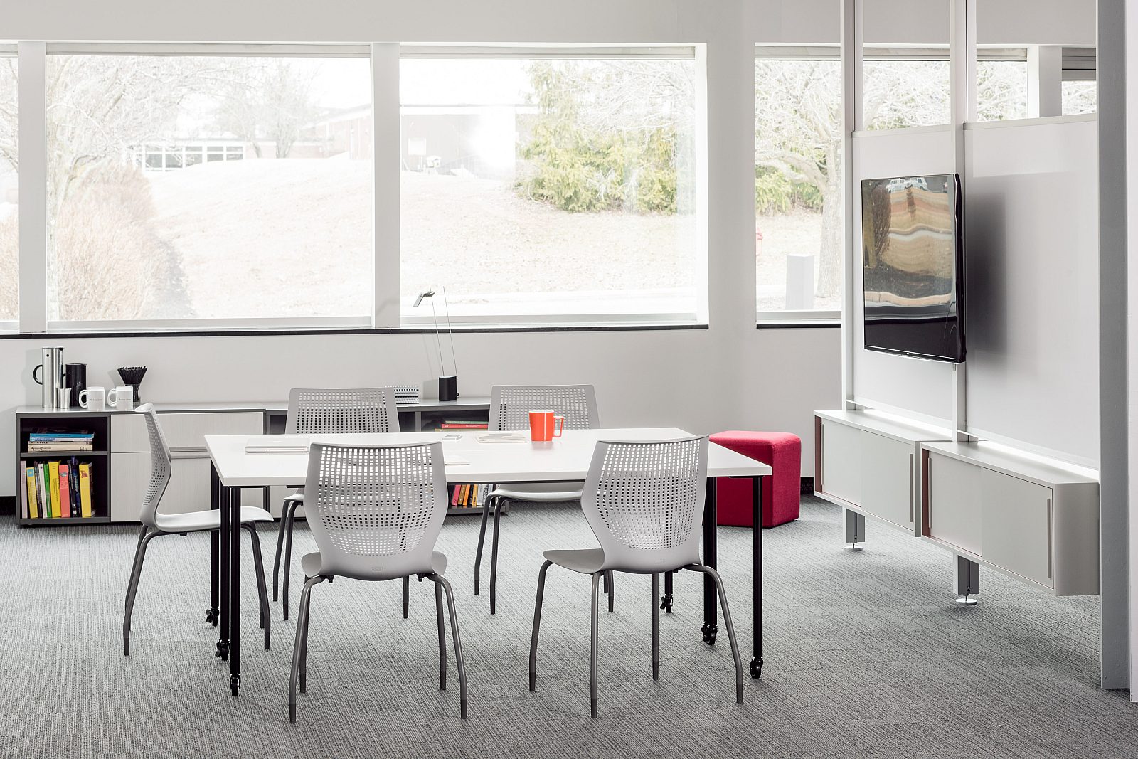 G|M Business Interiors | MultiGeneration by Knoll® Stacking Base